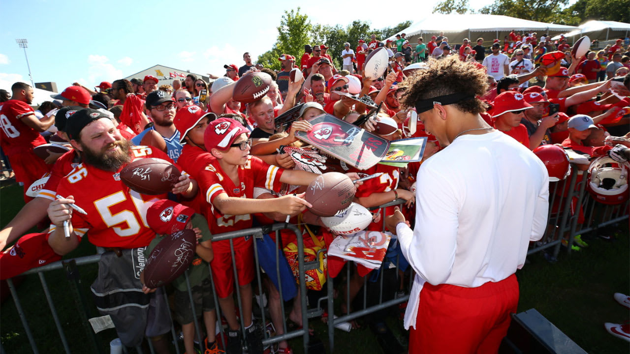Chiefs Kingdom Takes Advantage of Access During Day One of Training Camp