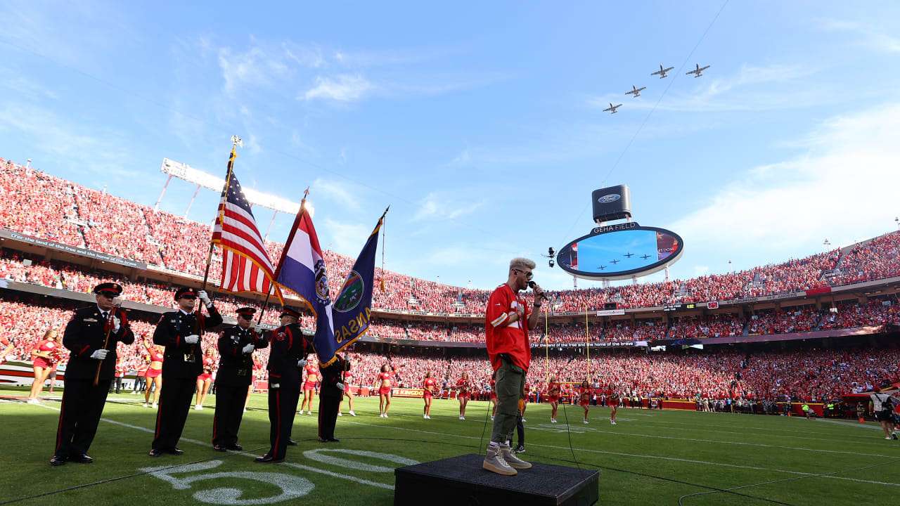 Photos: Warmups & Pregame from Week 7 | Chiefs vs. Chargers