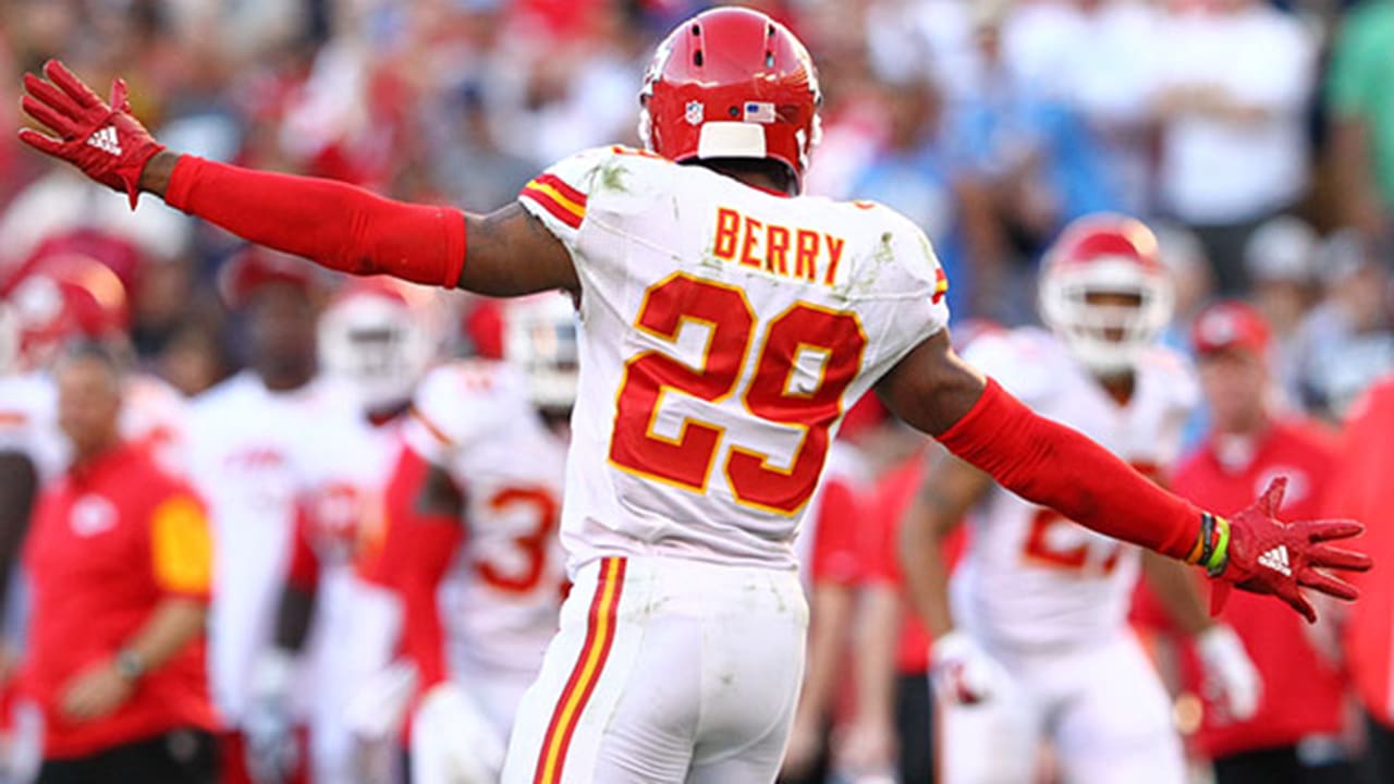 Eric Berry Signs Franchise Tender, Reports to Chiefs on Sunday