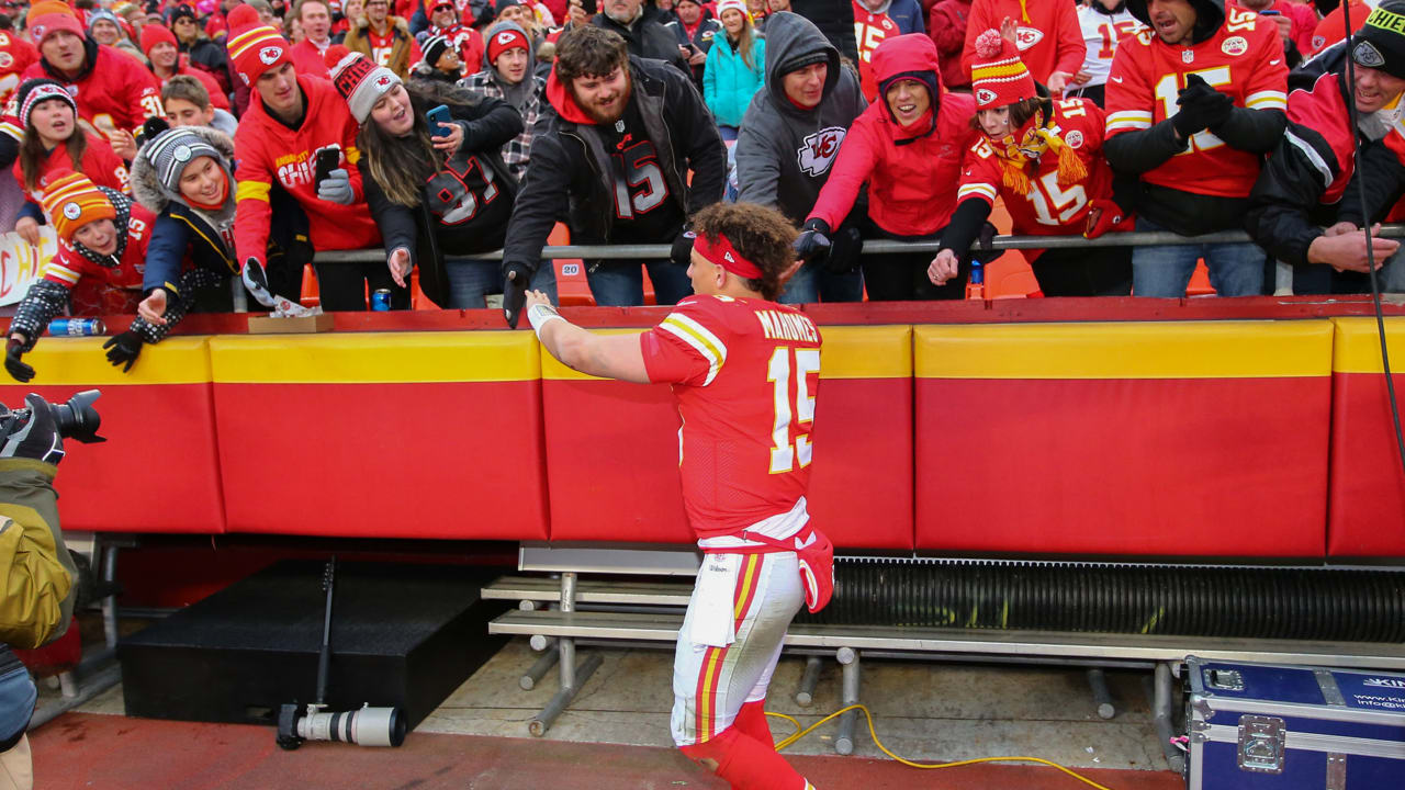 Patrick Mahomes Celebrates with Fans After the Win over the Chargers