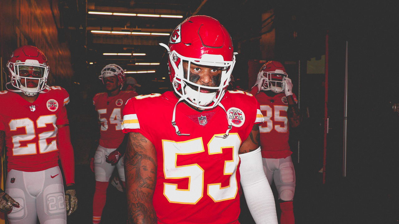 Anthony Hitchens One-on-One | Under the Helmet Week 11