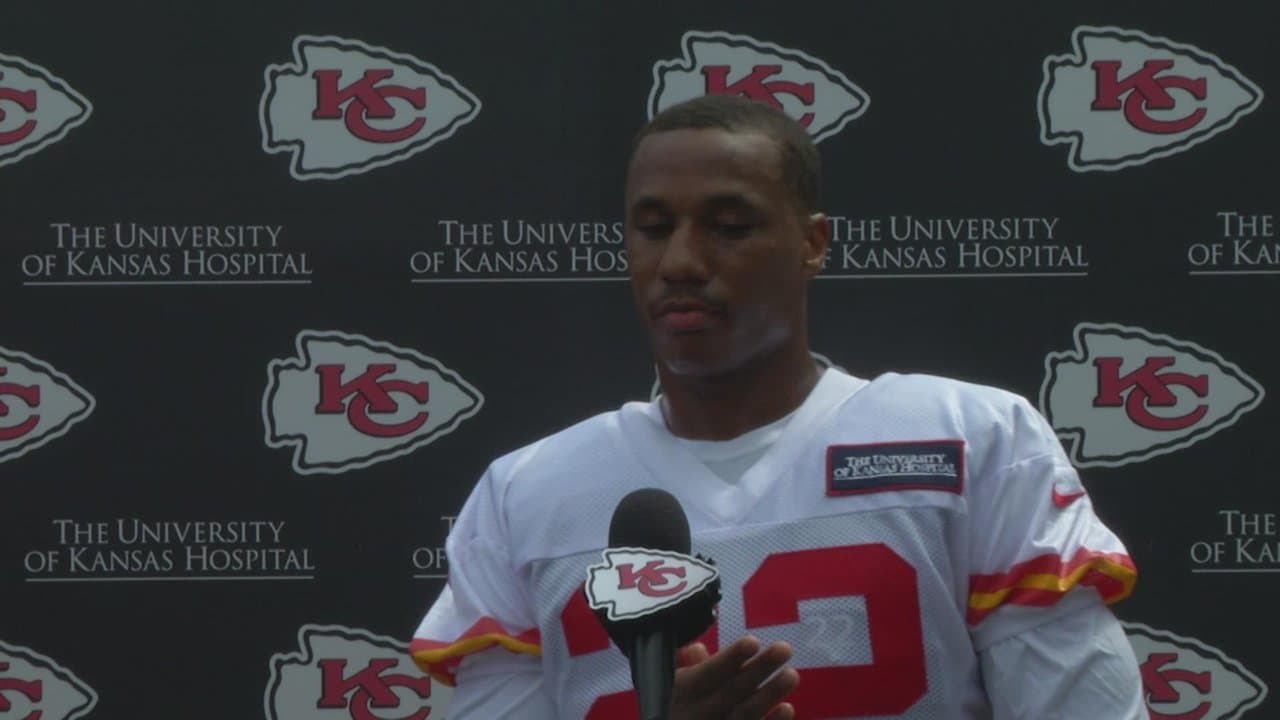 Peters Thinks Arrowhead Crowd Will Help Team