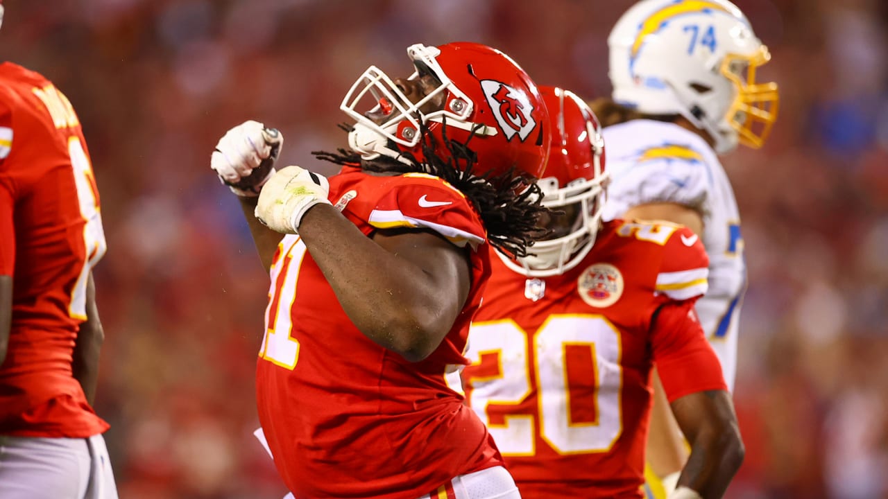Photos: Game Action from Week 2 | Chiefs vs. Chargers