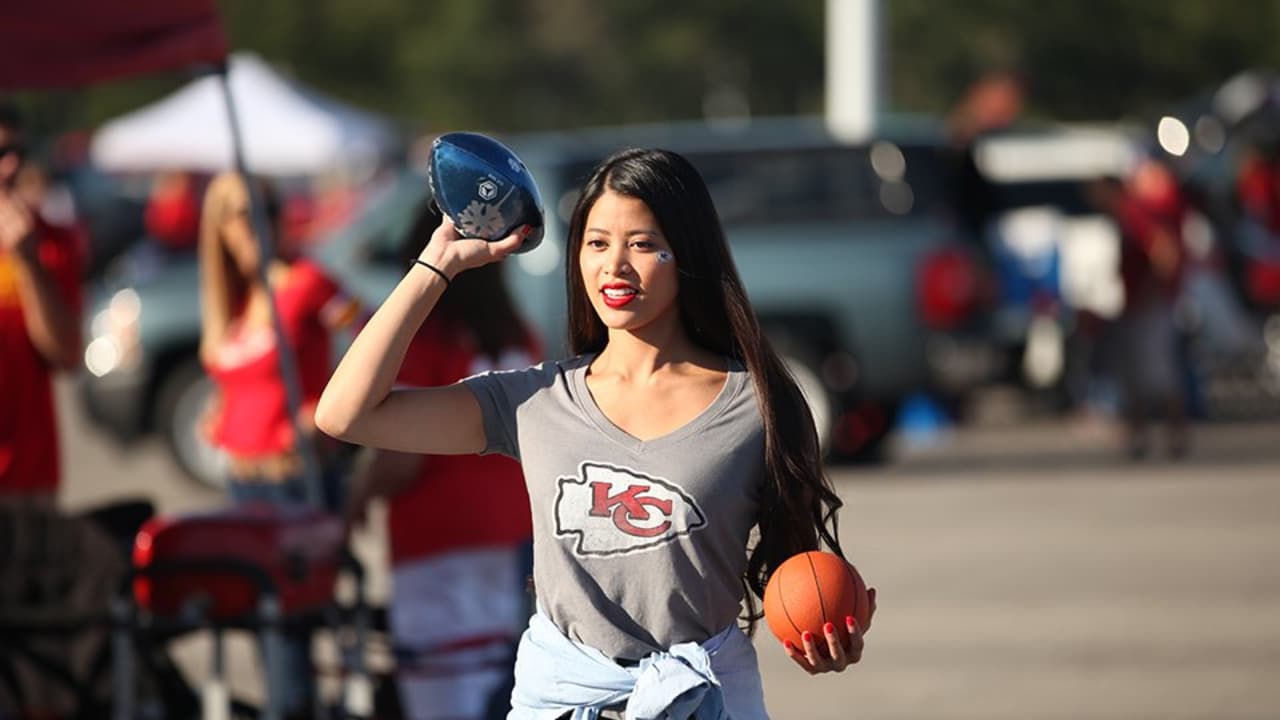Photos: Chiefs vs. Titans Tailgating