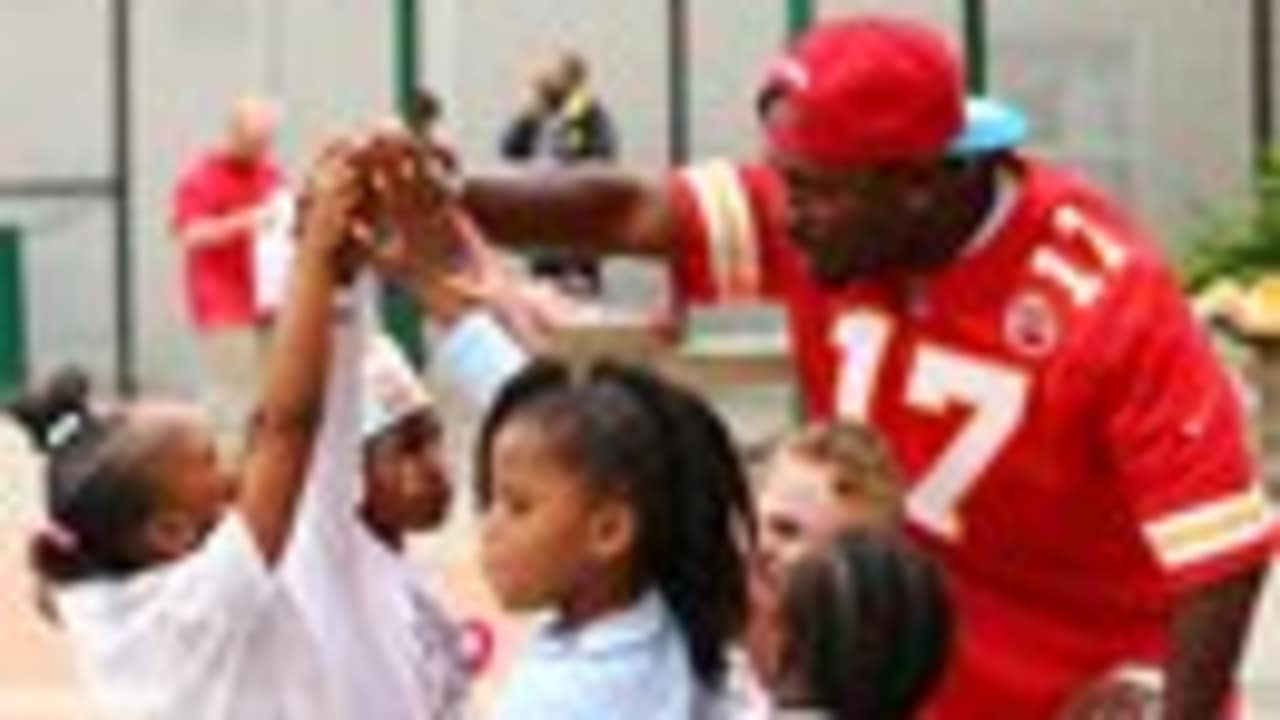 Chiefs Visit Operation Breakthrough