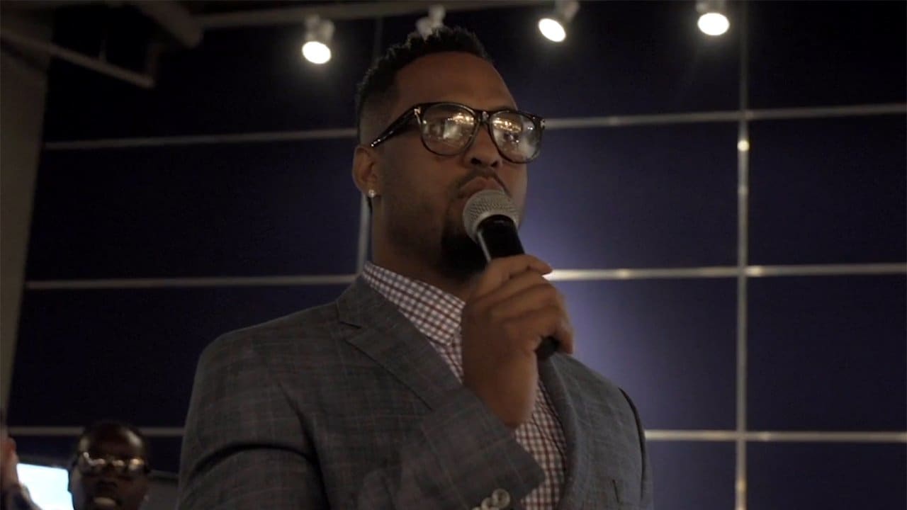 Derrick Johnson's Celebrity Waiter Night