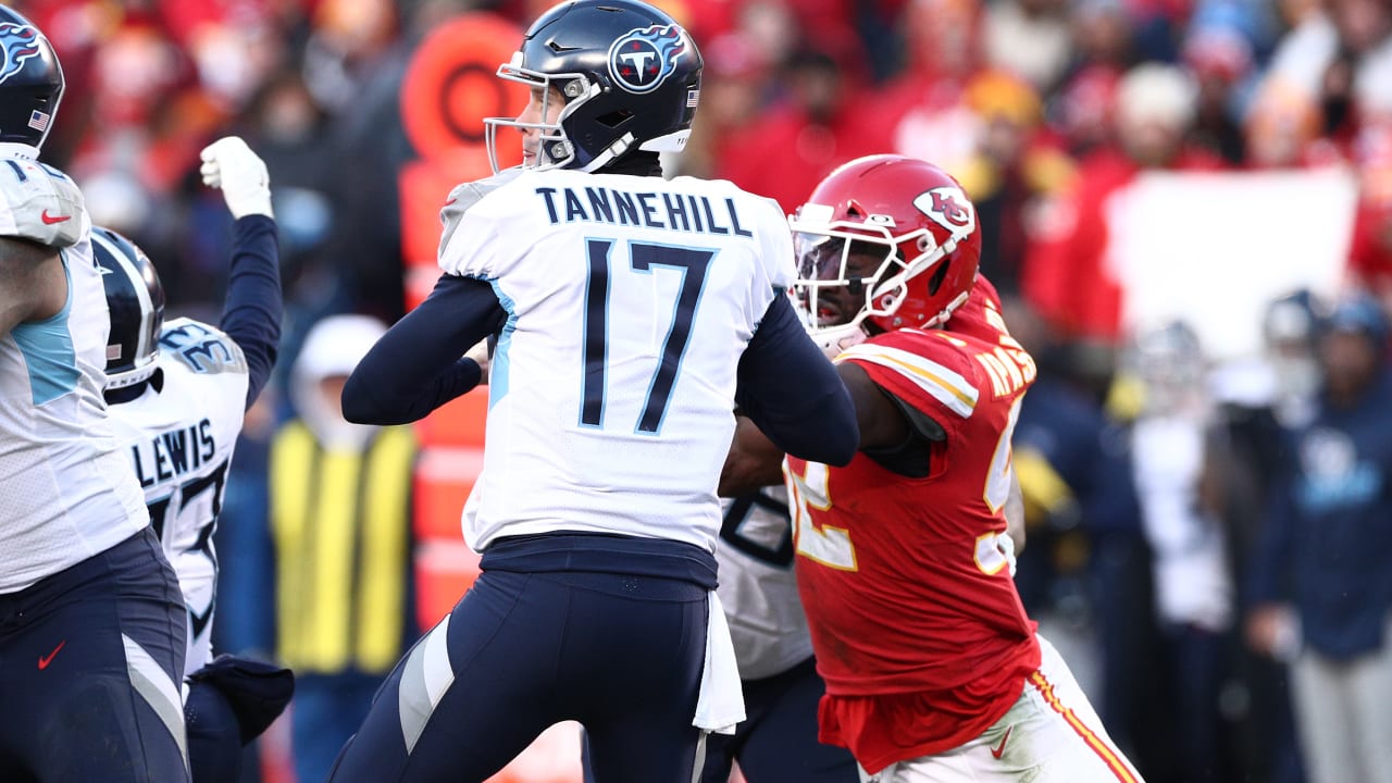 Tanoh Kpassagnon Ambush Ryan Tannehill for Huge Third-down Sack