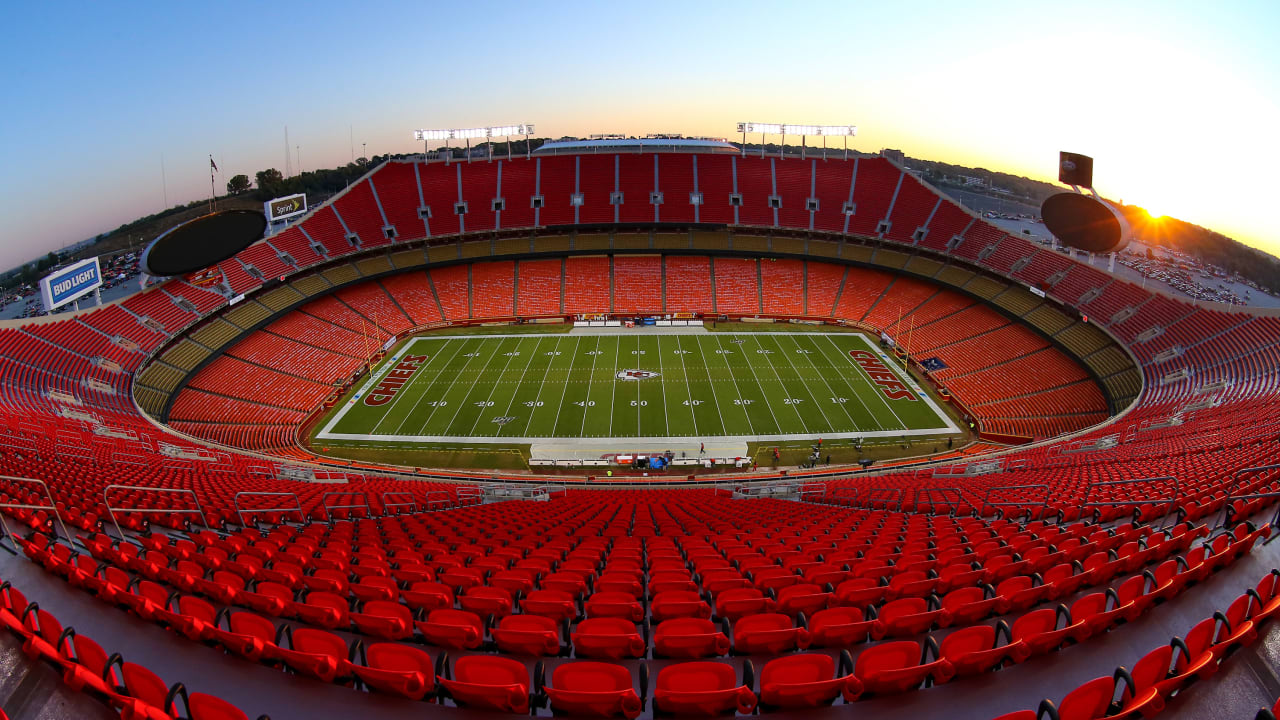 Photo Gallery: Chiefs vs. Texans Pregame Warmups