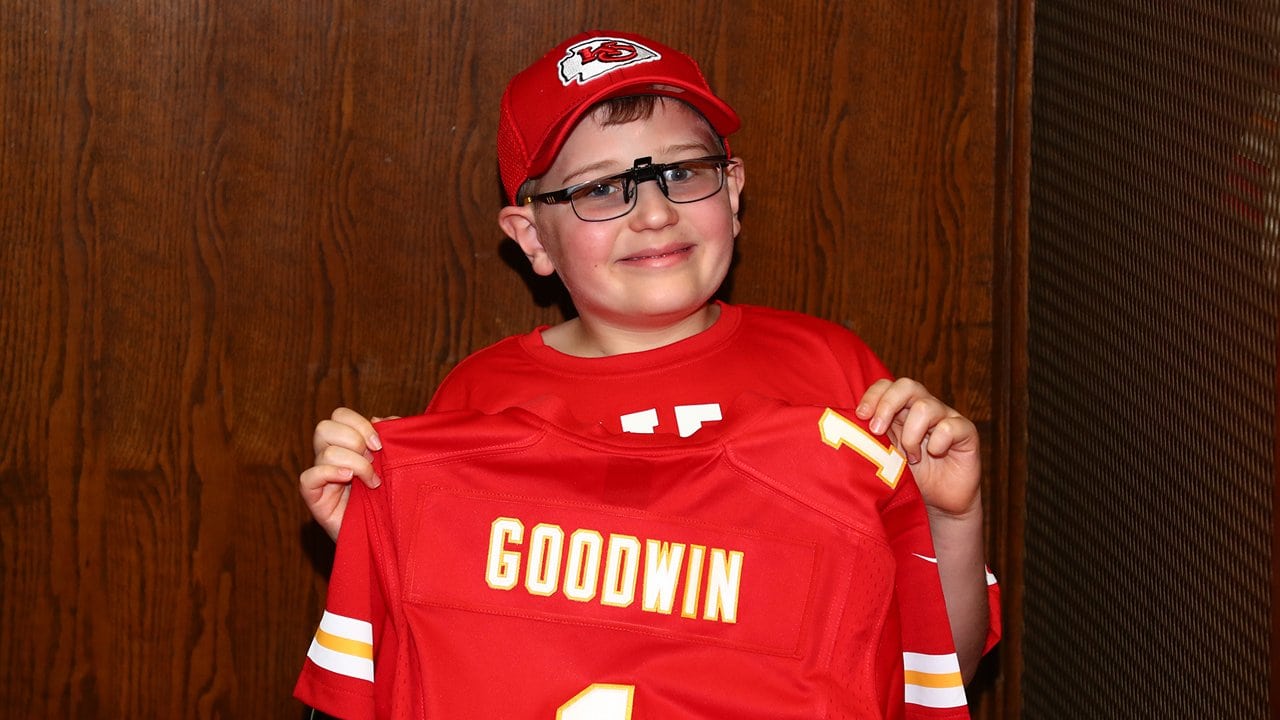 Photo Gallery: Alex Goodwin Visits Arrowhead
