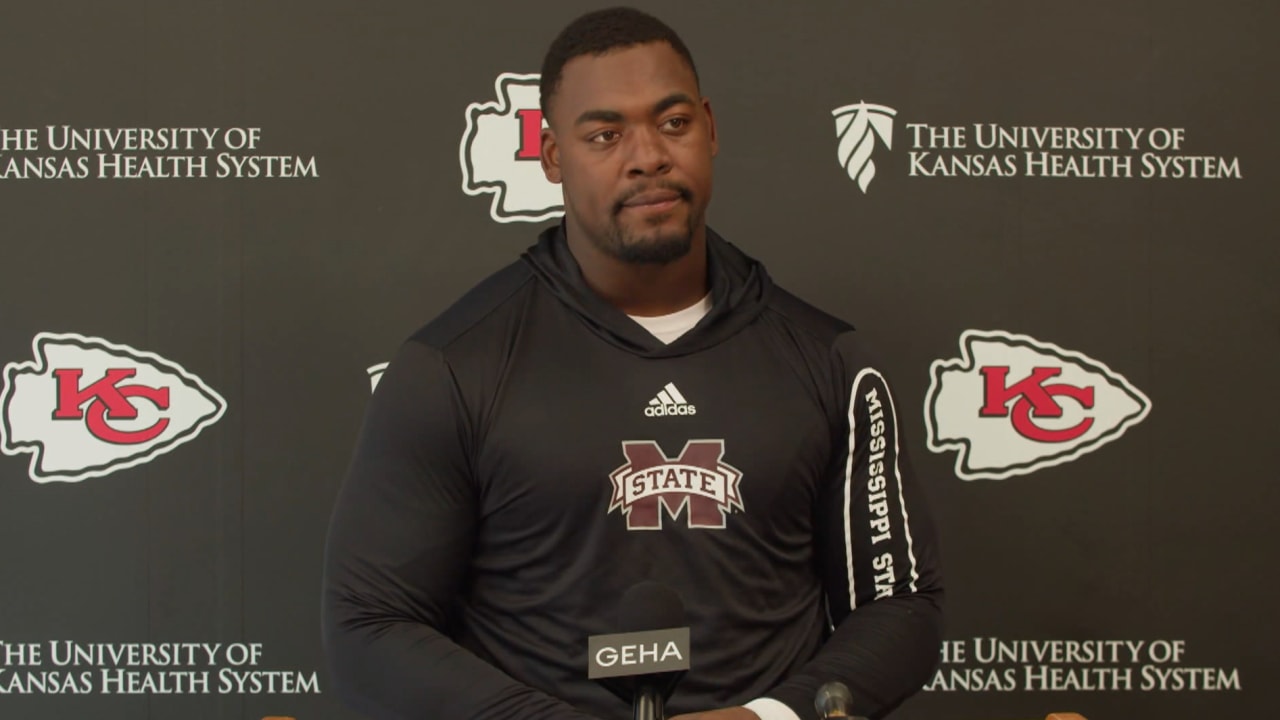 Chris Jones: "You have to continue to get better." | Press Conference 10/8