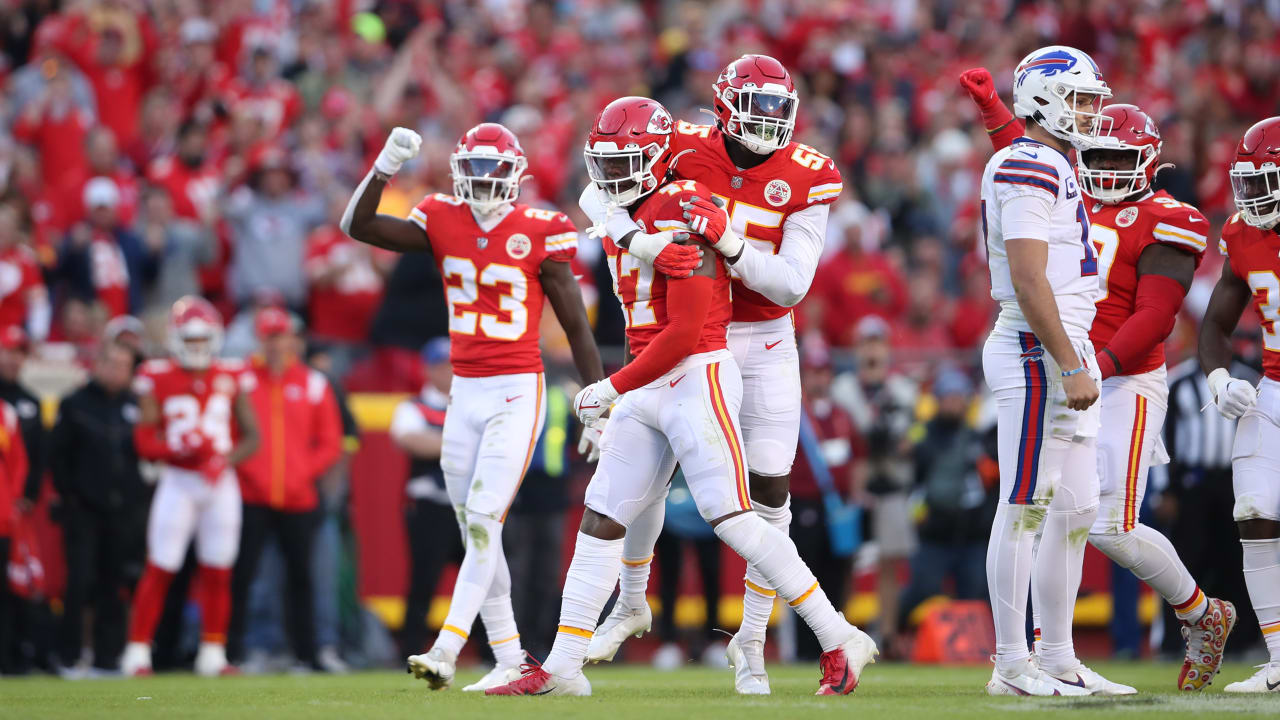 Chiefs' Blitz Flusters Josh Allen Into Another Fourth-Down Incompletion