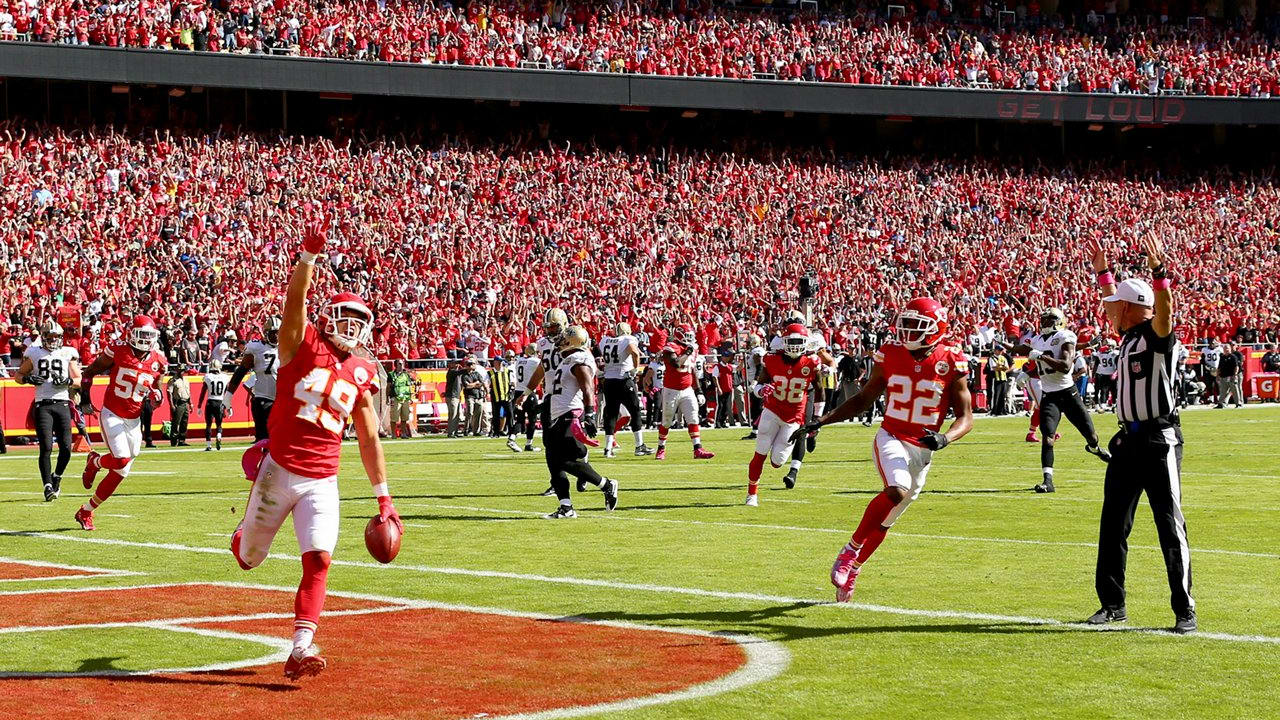 Photo Gallery: Chiefs vs. Saints Game Action