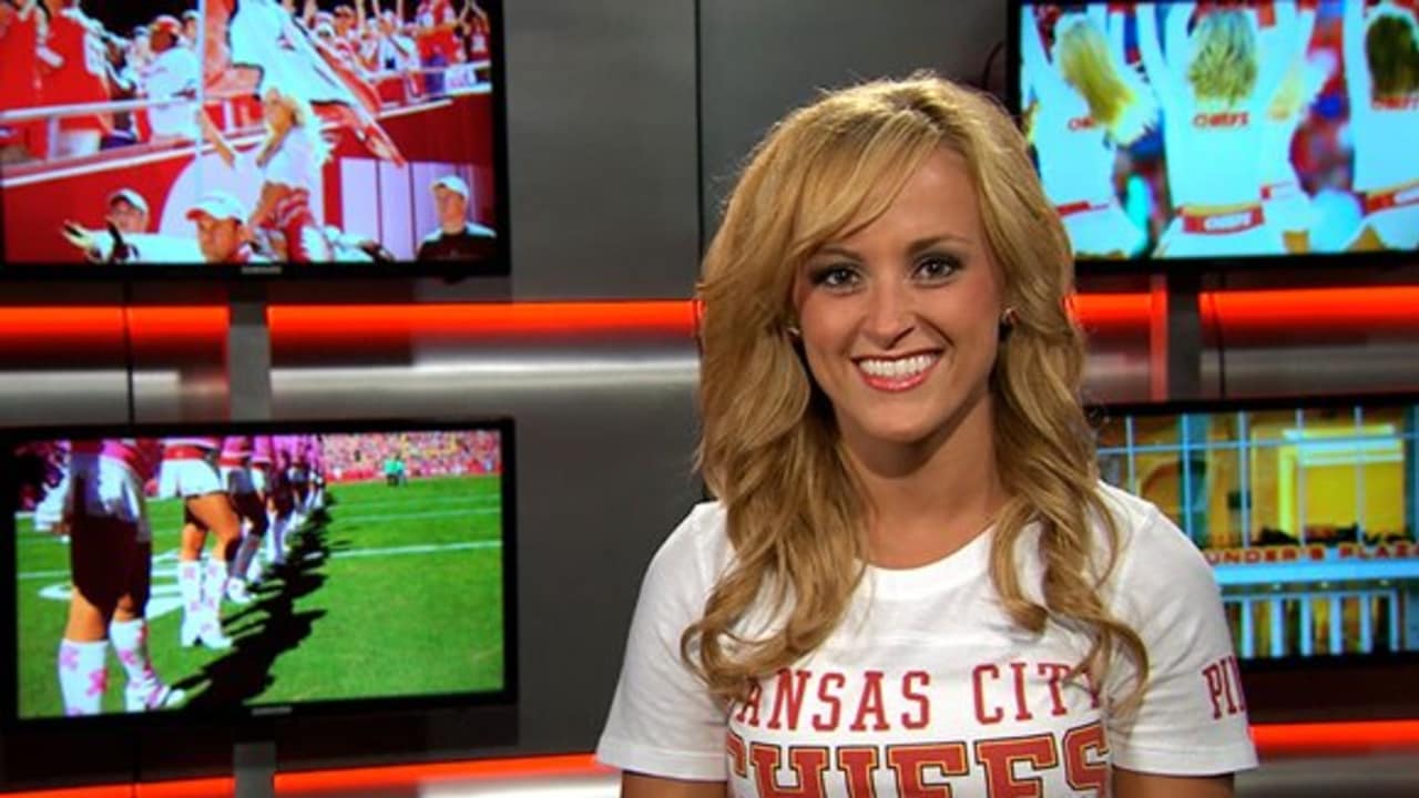 Cheer Chatter: Hayley