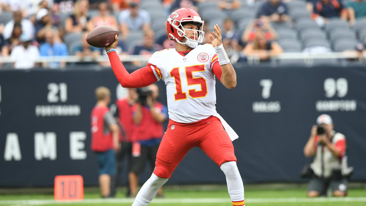 Chiefs Fall to Bears, 27-20, on Saturday