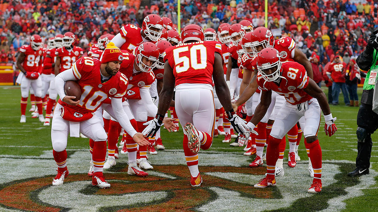 Head Athletic Trainer Rick Burkholder Provides Update on Justin Houston
