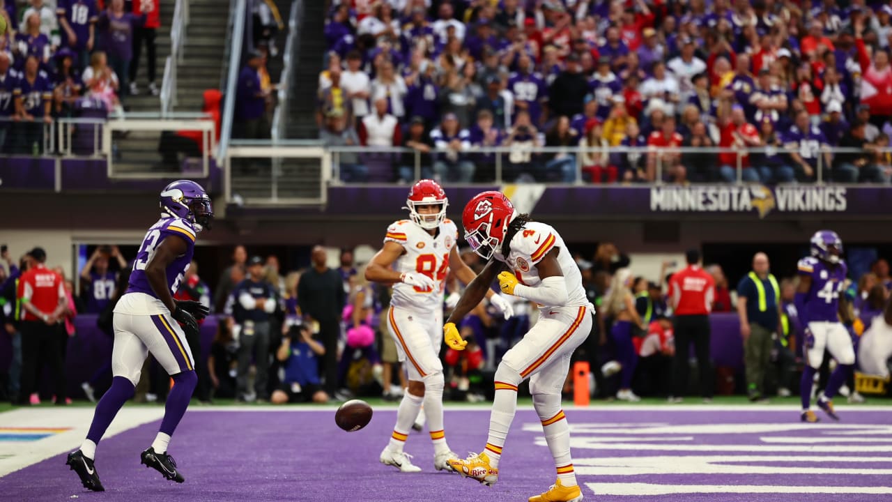 TOUCHDOWN: Kansas City Chiefs quarterback Patrick Mahomes finds wide ...