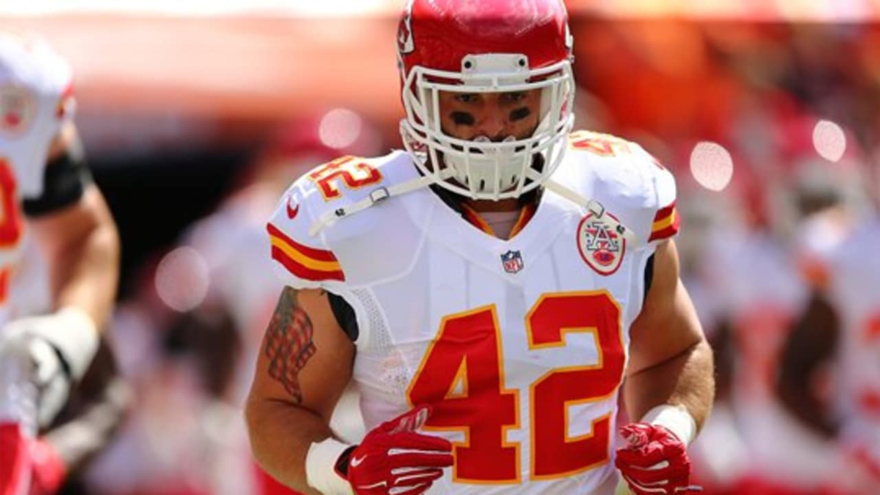 Chiefs Sign FB Anthony Sherman to Contract Extension