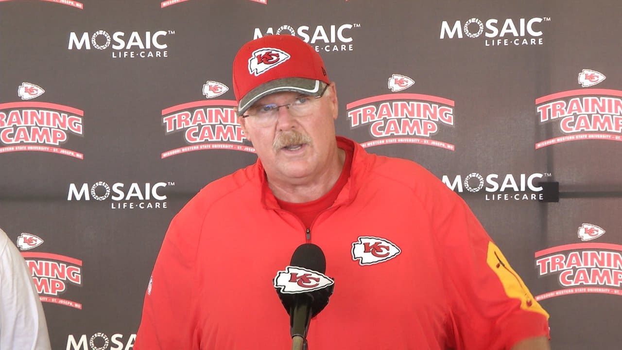 Coach Reid Back on the Field for Rookie Minicamp