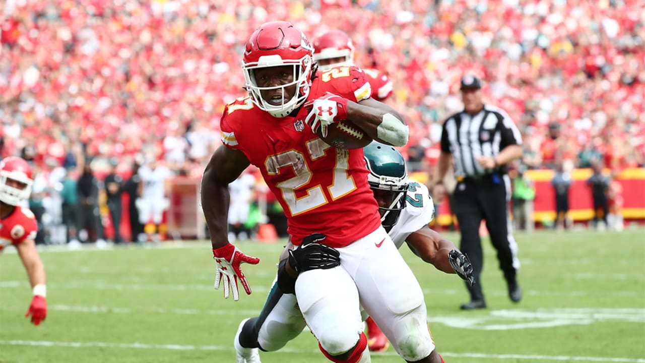 Kareem Hunt Named AFC Offensive Player and NFL Rookie of the Month