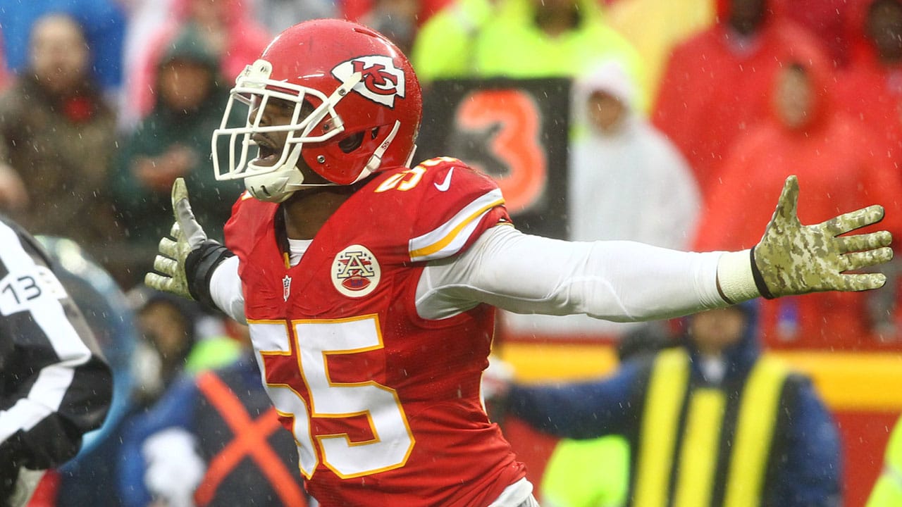 Game Recap: Chiefs Defeat the Chargers, 10-3, Improve to 8-5 on the Season
