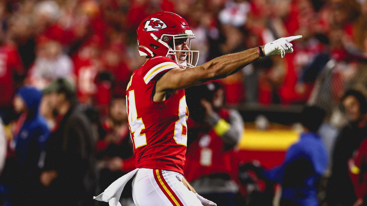 Patrick Mahomes' Back-Shoulder 31-yard Sideline Dime to Justin Watson