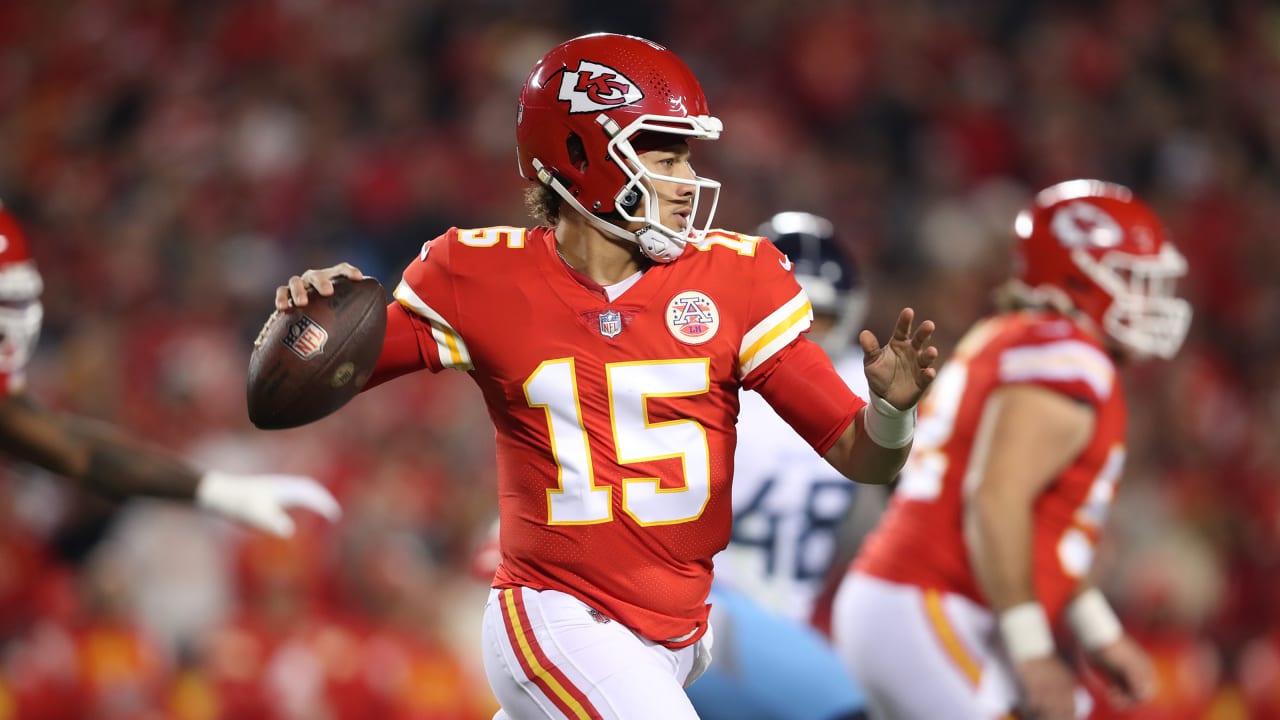 Patrick Mahomes' 3 Most Improbable Completions Week 9 | Chiefs vs. Titans