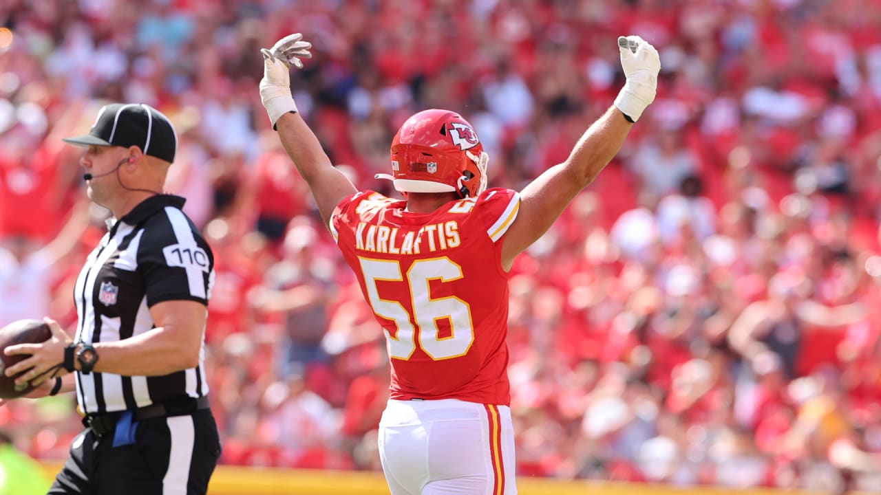 George Karlaftis overpowers two blockers to sack Carson Wentz