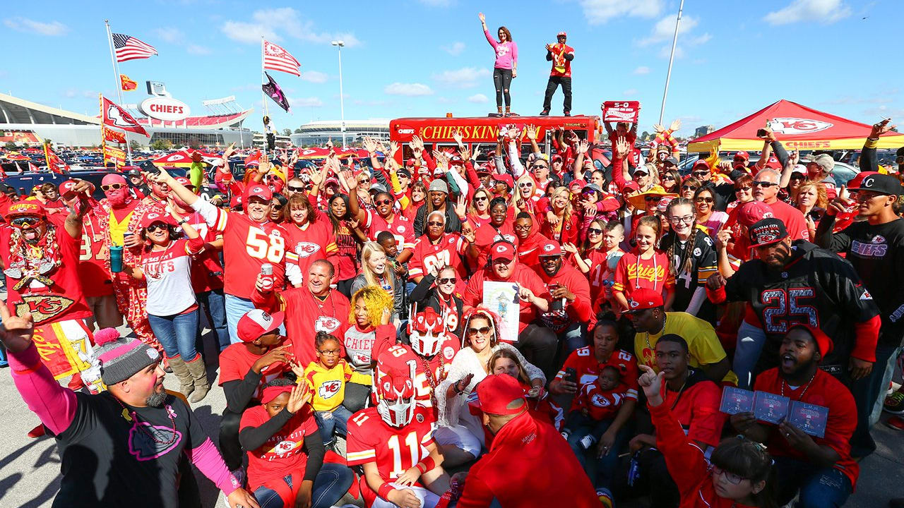 Photo Gallery: Fan Friday 10/20/17