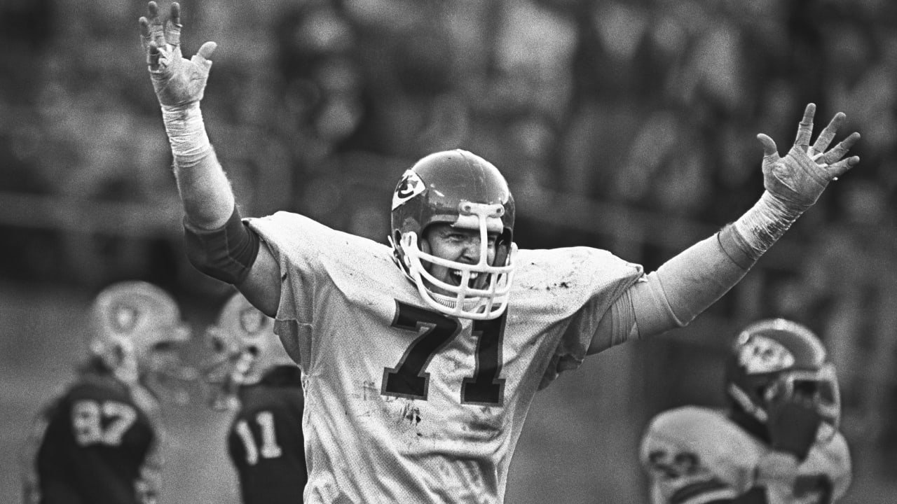 Photo Gallery: Raiders Week Historical Tops Shots