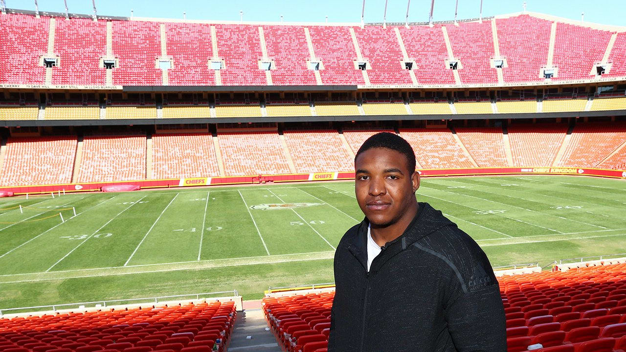 Photo Gallery: Breeland Speaks Visits Arrowhead