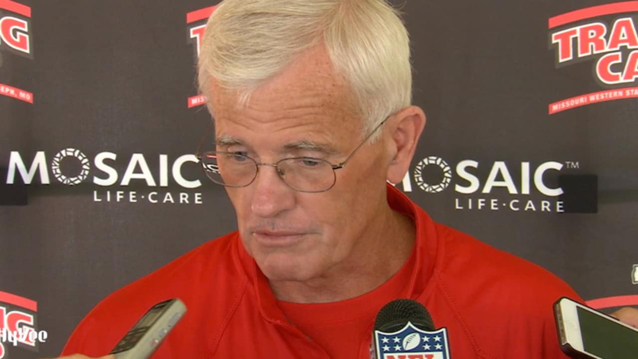 Training Camp 8/1: Bob Sutton