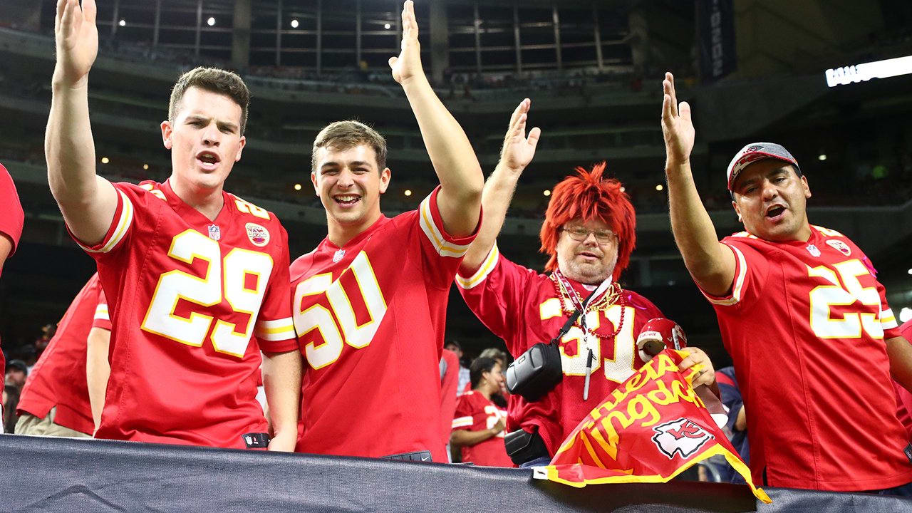 Photo Gallery: Fan Friday 10/13/17