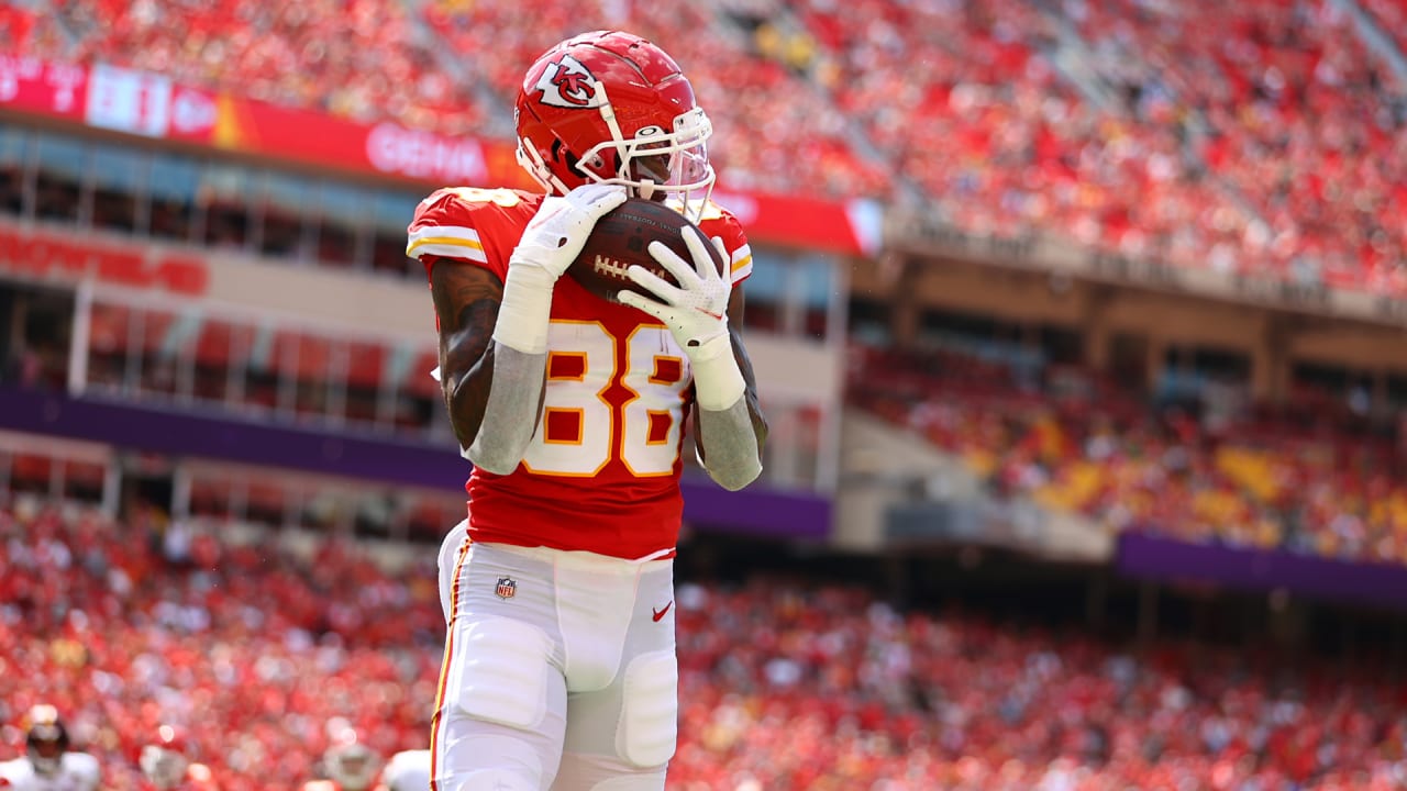 TOUCHDOWN: Jody Fortson hauls in the first TD of the game from Patrick ...