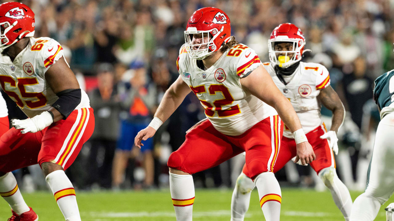 Pro Football Focus Ranks Creed Humphrey as the Best Center in the NFL