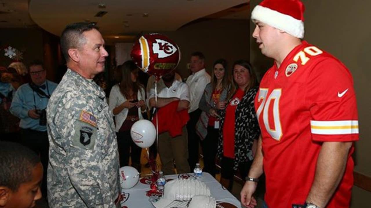 Chiefs Host Families of Fallen Soldiers