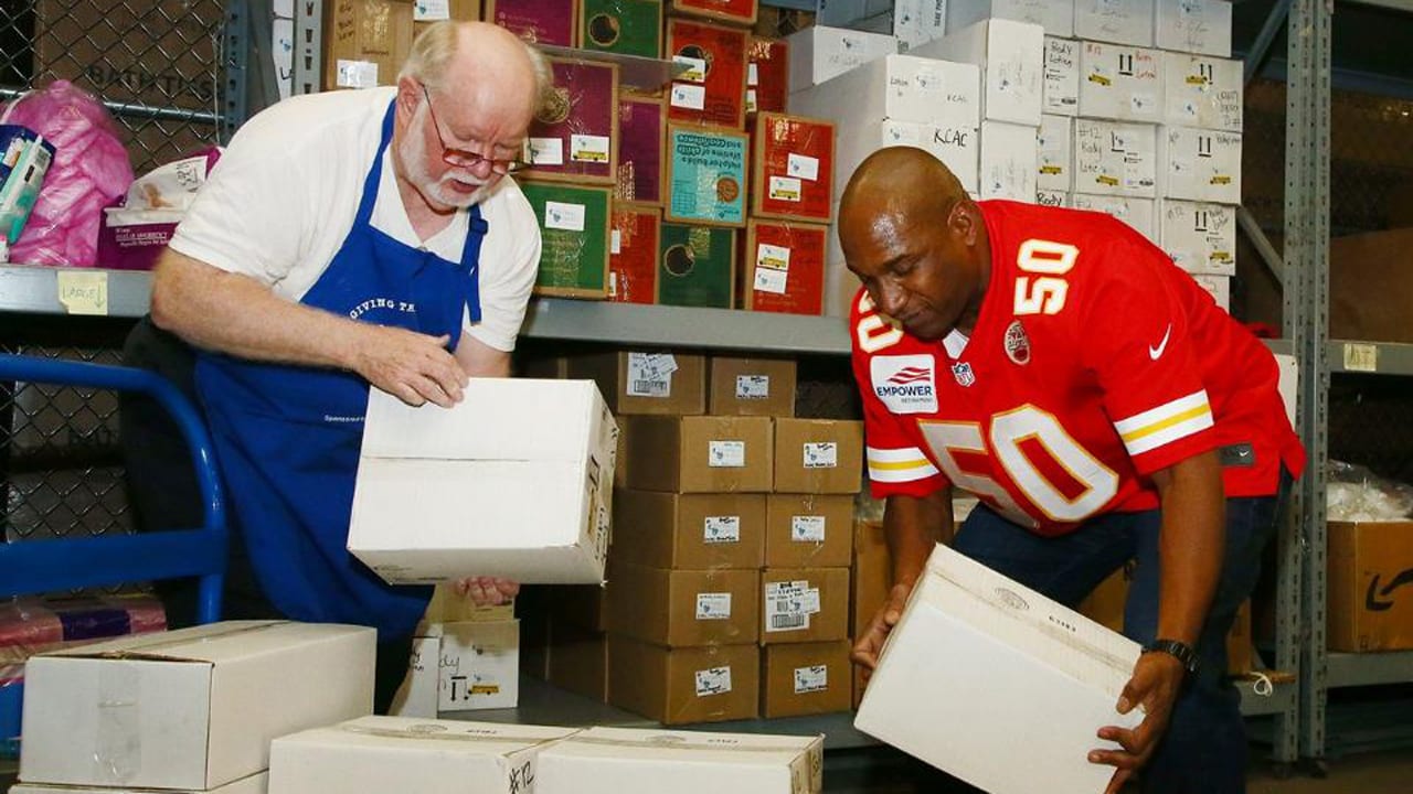Chiefs Ambassadors Get “Back to the Basics”