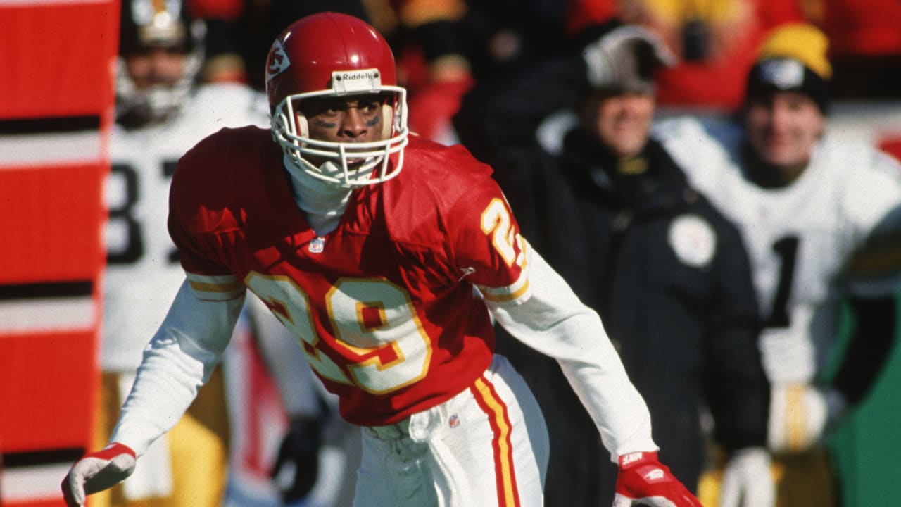 Former Chiefs’ Defensive Back Albert Lewis Among Finalists for the Pro ...