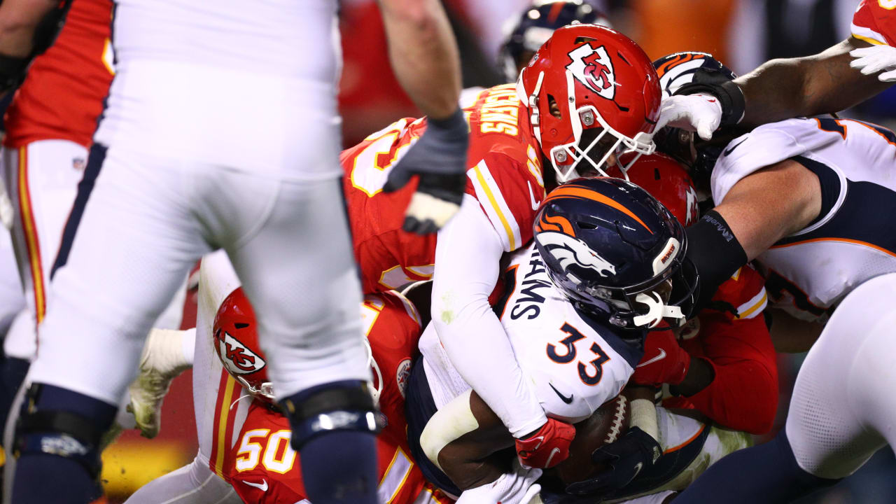 Chiefs Stop Broncos 20-Play Drive with Fourth-Down Tackle for Loss ...