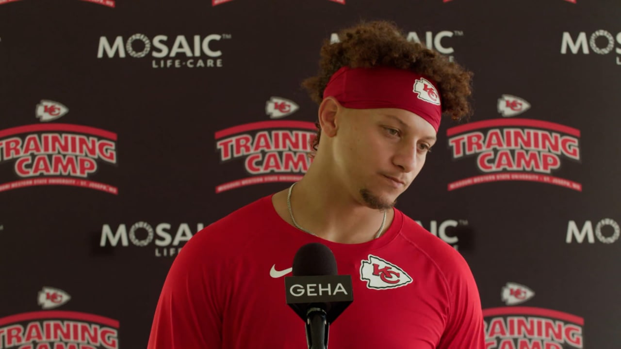 Patrick Mahomes: "He's making a lot of tough contested catches over the ...