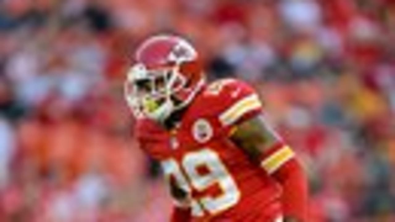 Eric Berry Talks Football, Family and Fans