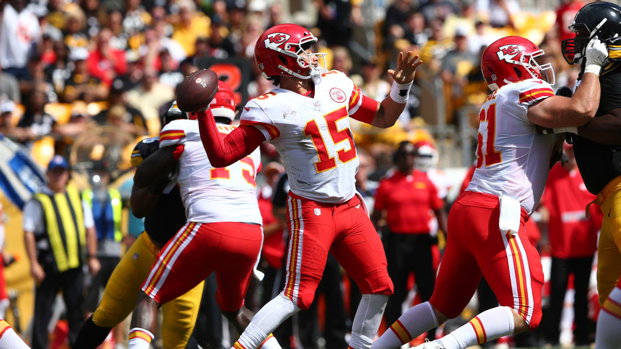 Chiefs Notebook: Patrick Mahomes Impresses Again With Six Touchdowns in ...