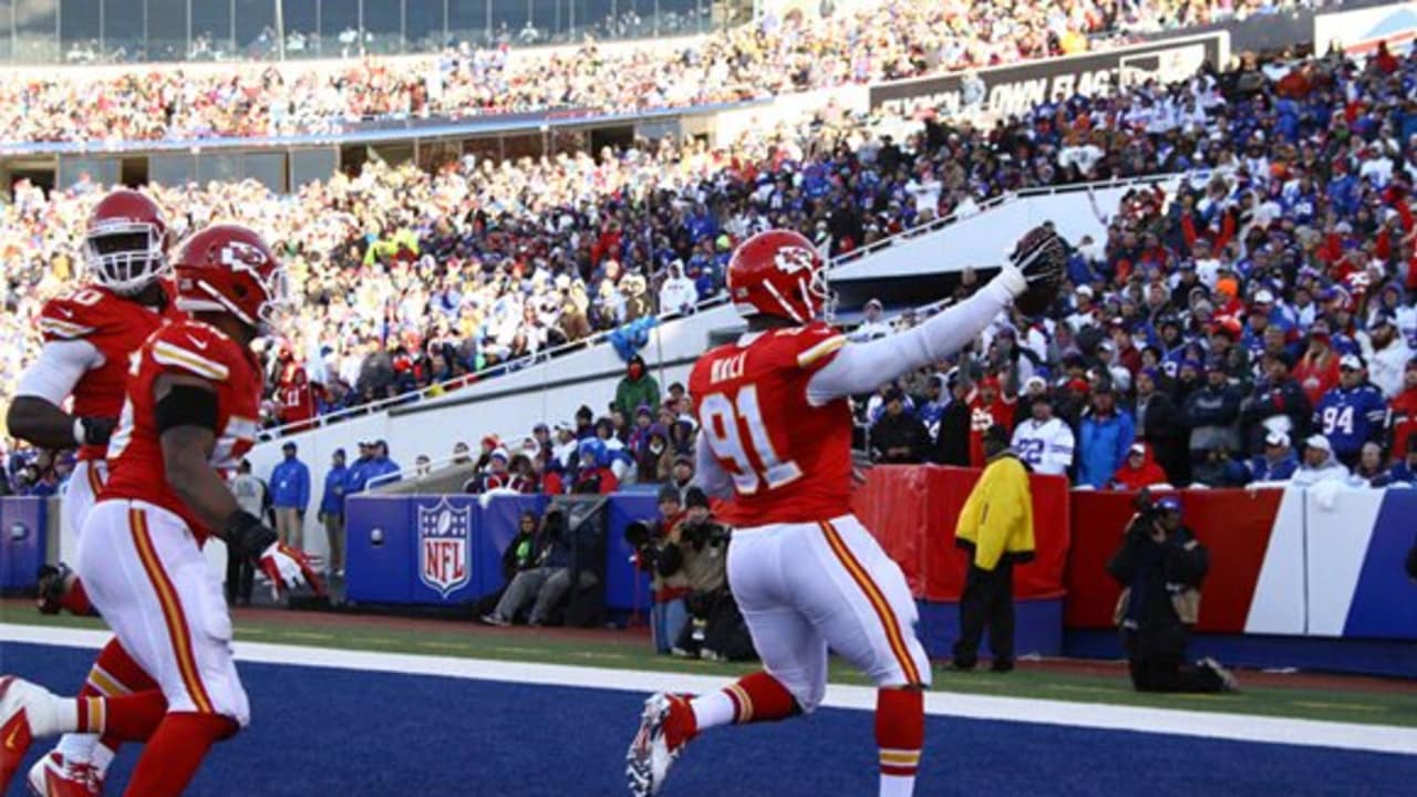 Tamba Hali Returns Fumble for TD