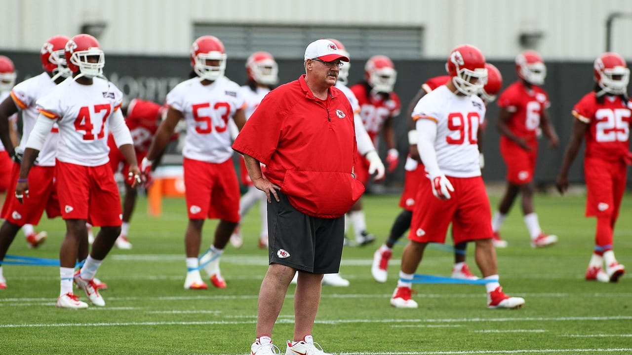 Photo Gallery: Chiefs Mandatory Minicamp, Tuesday