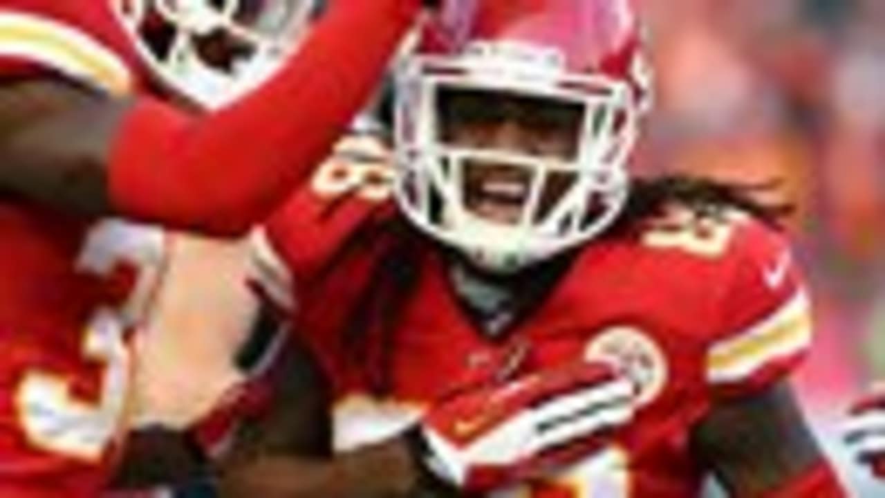 WR Hemingway Making the Most of His Minutes