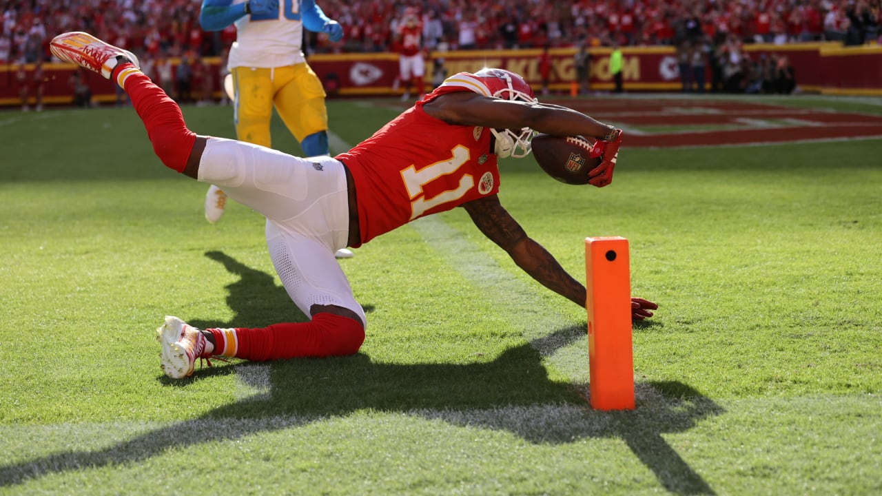 Patrick Mahomes 46-yard touchdown to Marquez Valdes-Scantling