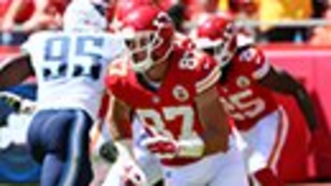 Chiefs Fall to Titans 26-10