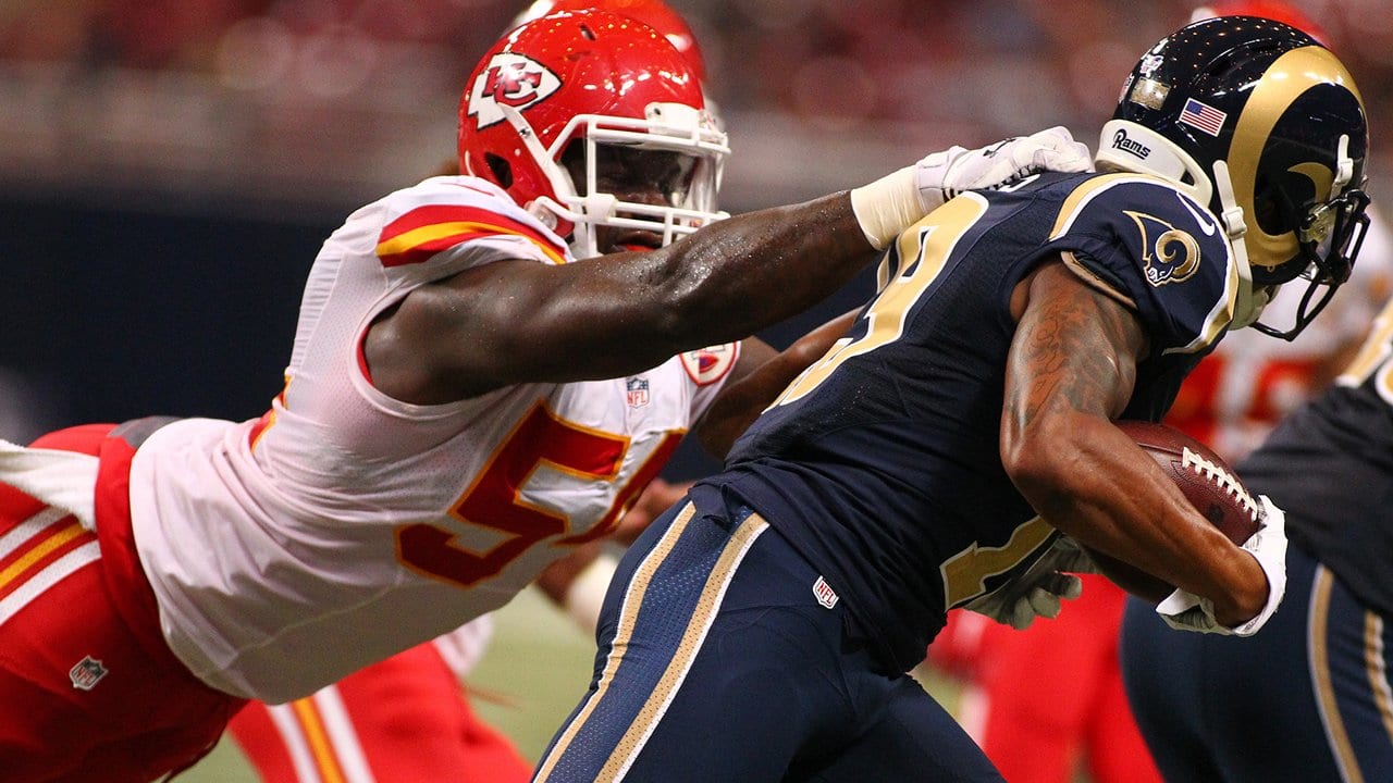 Photo Gallery: Chiefs vs. Rams Game Action