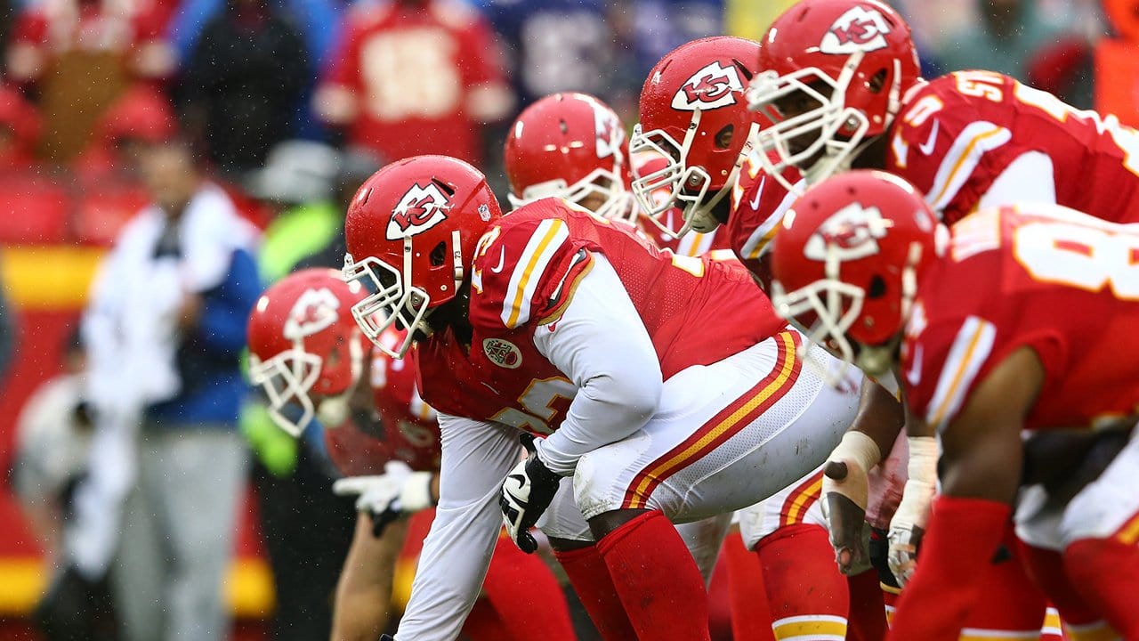 Photo Gallery: Top Offensive Line Shots of 2015