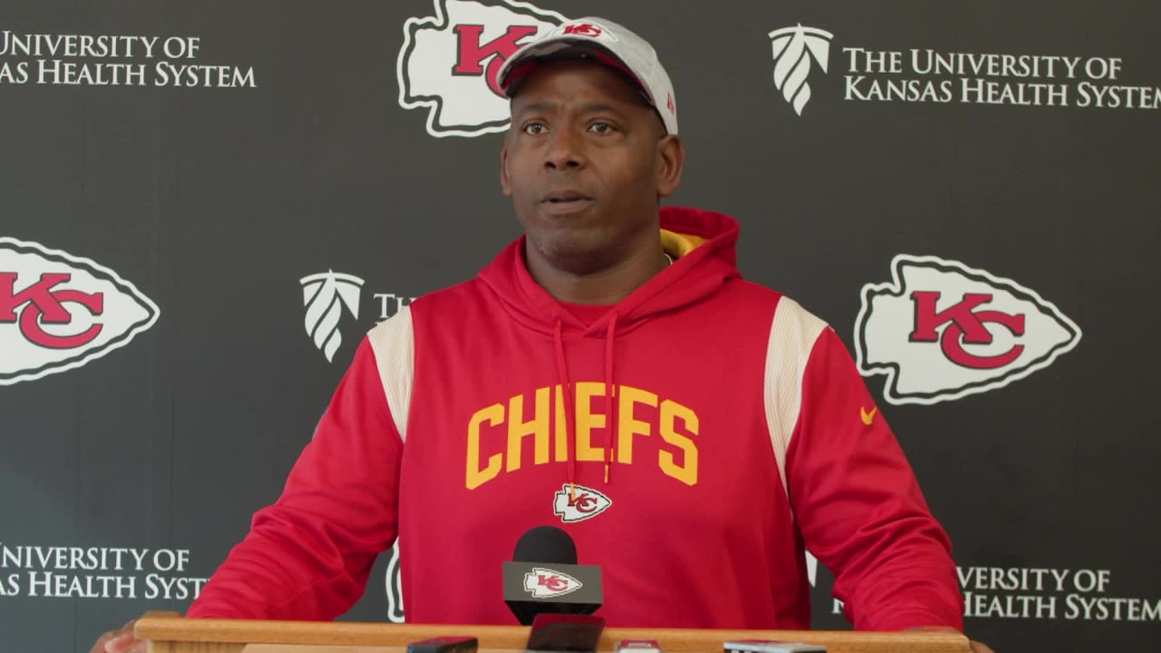 Dave Merritt: "He's challenging throws." | Press Conference 11/17