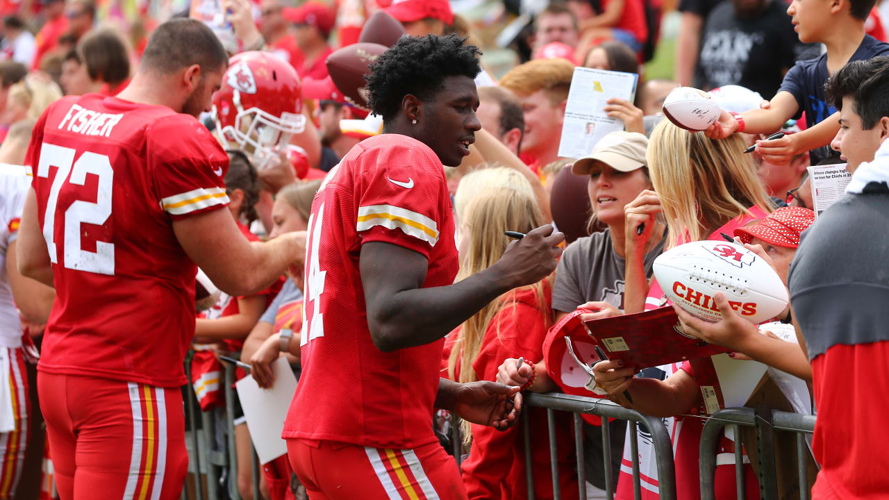 Five Observations from Friday's Chiefs Training Camp Practice
